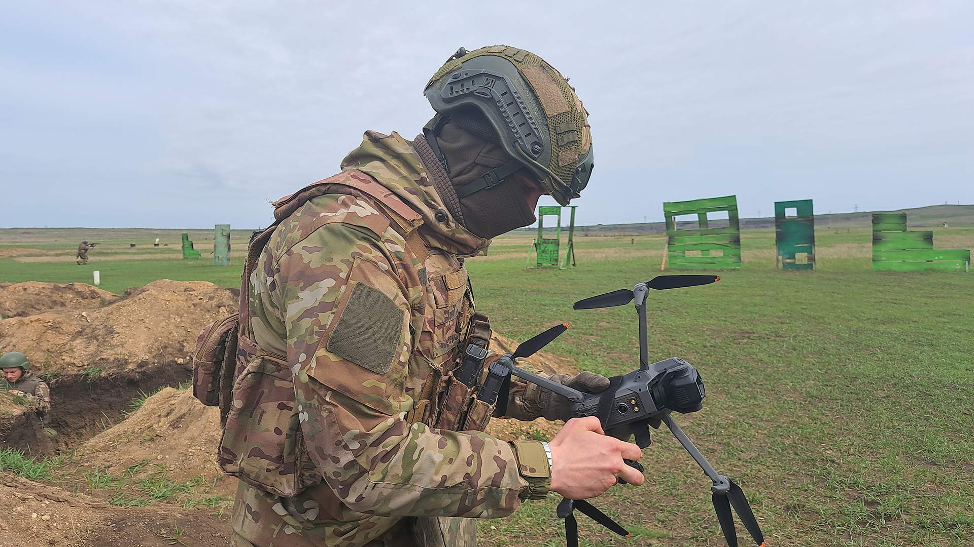 Under the roof of a drone: how UAV operators are trained | Известия